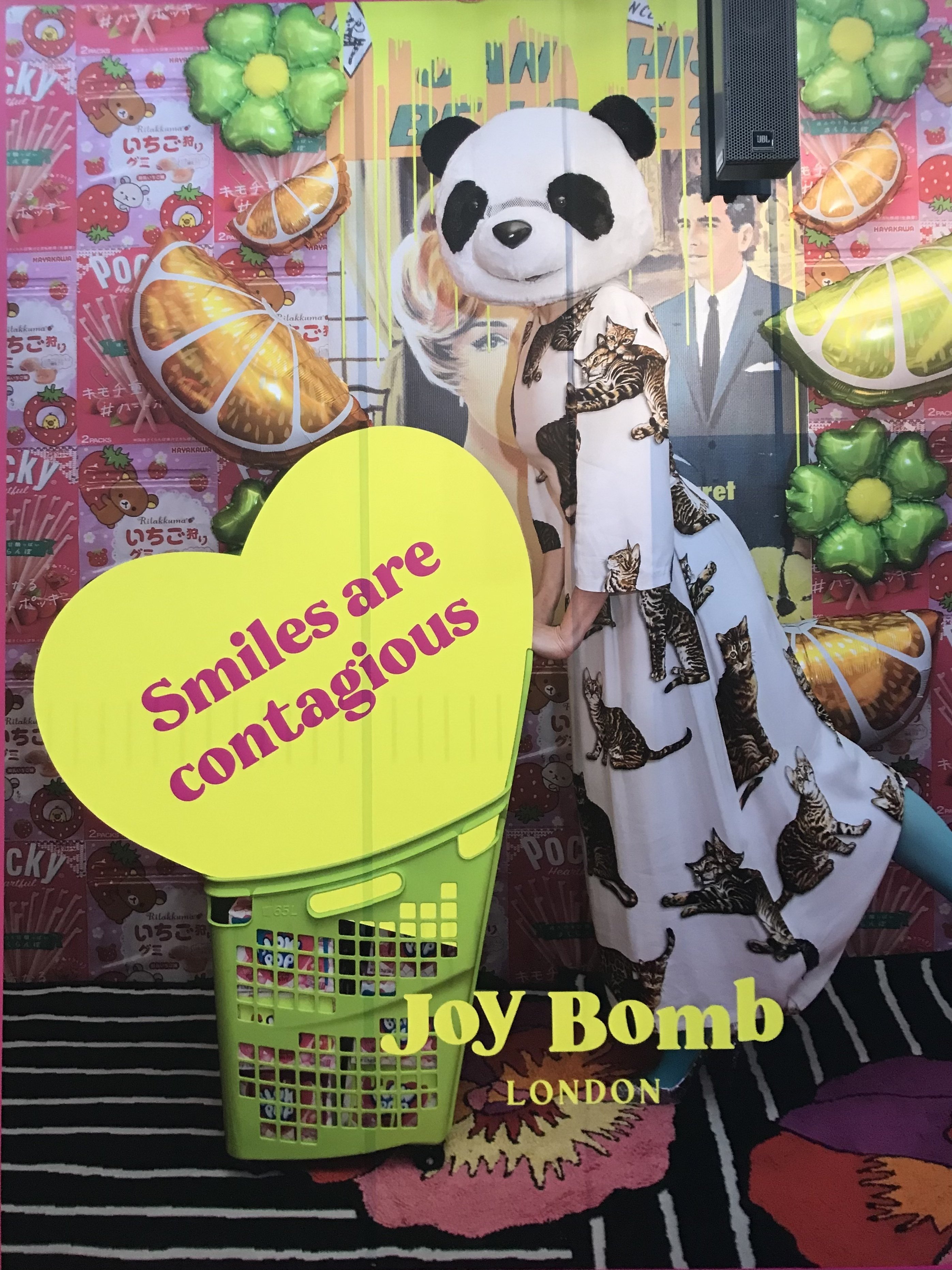 UK photos - “Joy Bomb” by Team London Bridge｜ted2lasvegas｜note