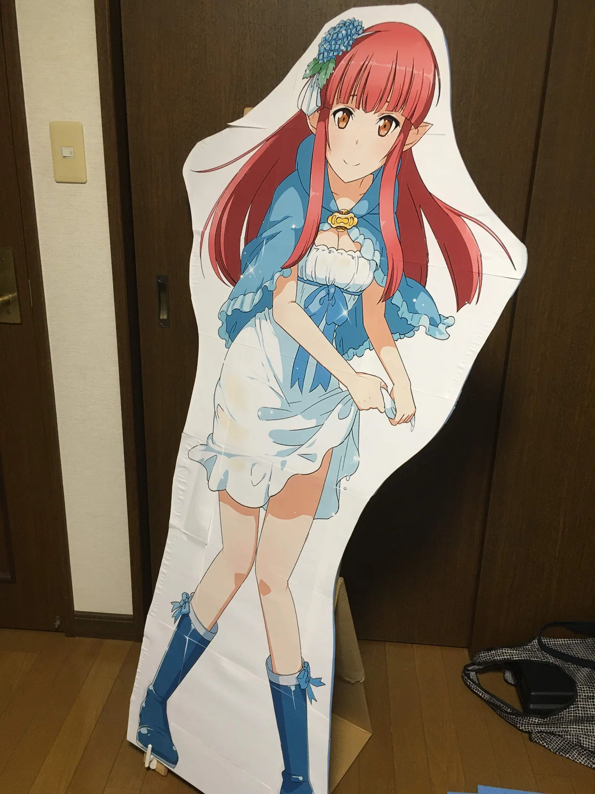 ダイソーの材料で等身大パネルをつくろう ひょいら