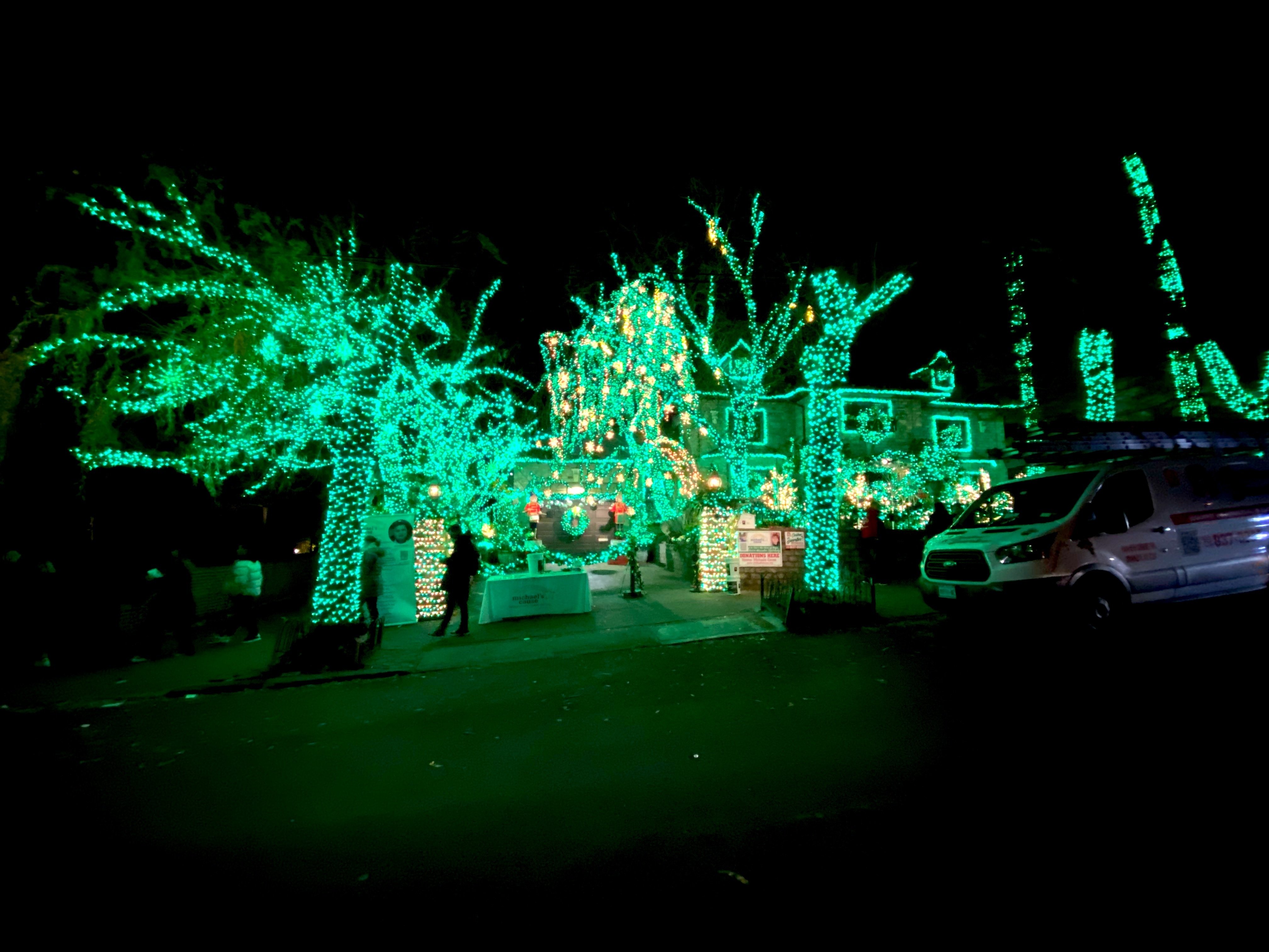 Photo｜Shintaro Tanaka｜The Dyker Heights Christmas Lights, Brooklyn｜12.15.2021｜田中真太郎｜Shintaro ...