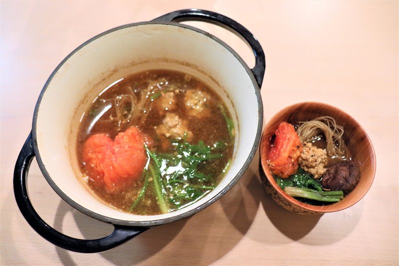 ワイン好きに捧げるレシピ#48《鴨肉と三関セリとロゼワインと》｜Ayano Mitsui🍳料理とワインのコンサルティング🍷｜note