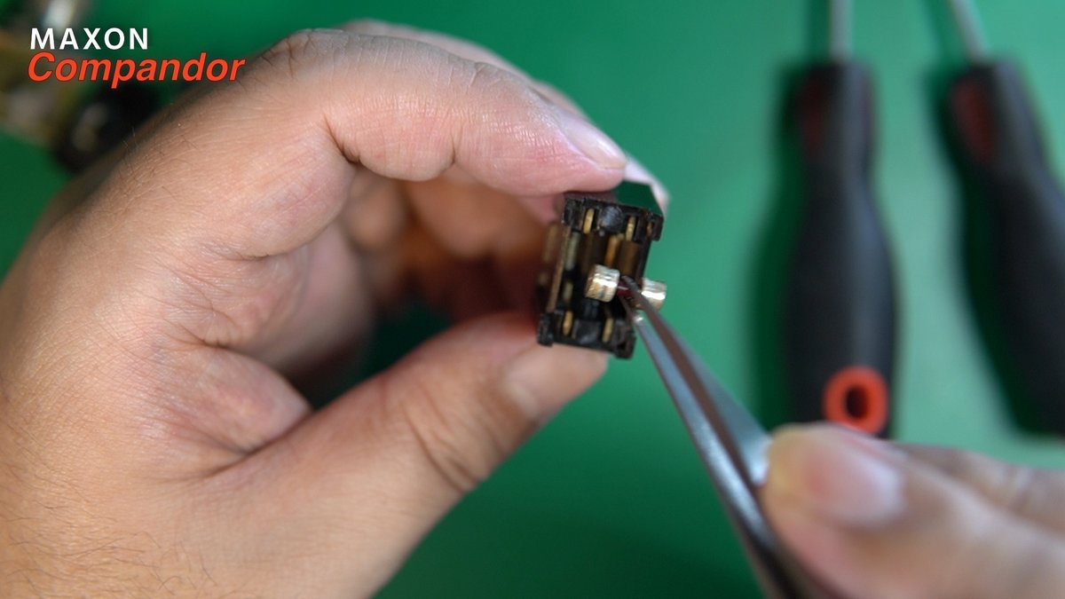 MAXON Compandorの修理｜ebi-san