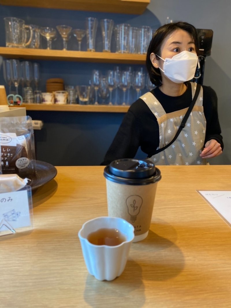 1000茶 Day690 碾茶茎ほうじ茶かなやみどり kanata hojicha｜Emiko Izawa