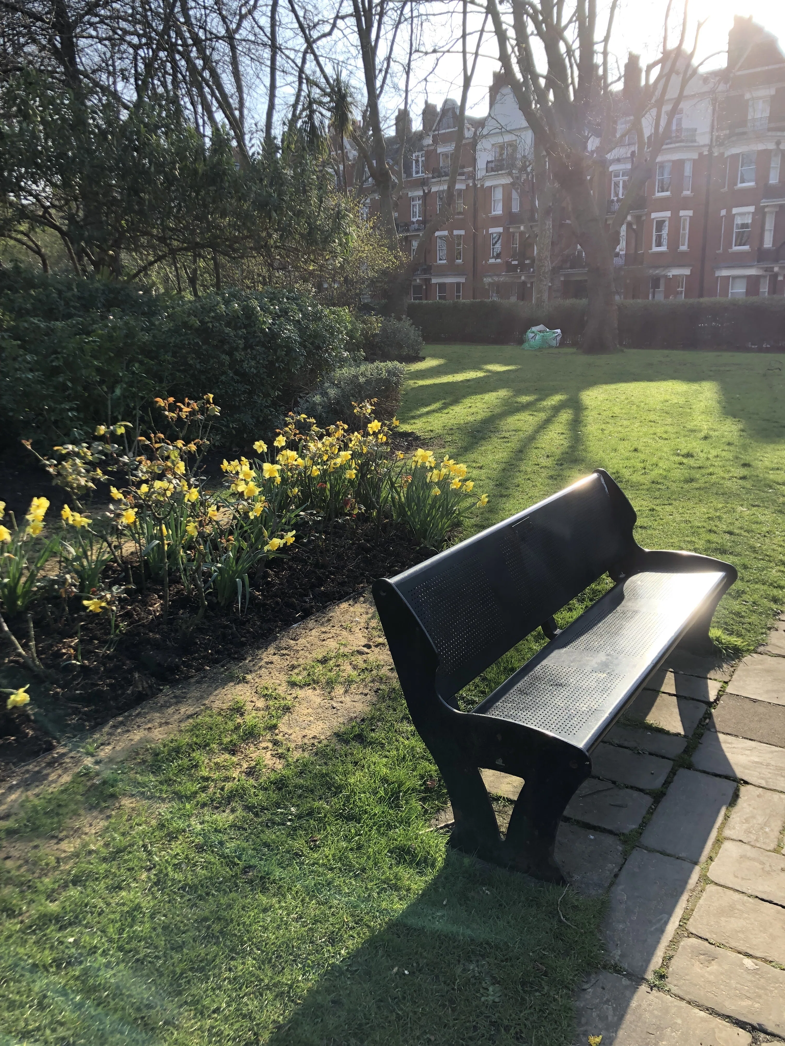 UK photos - Paddington Recreation Ground on Spring Sunday morning ...