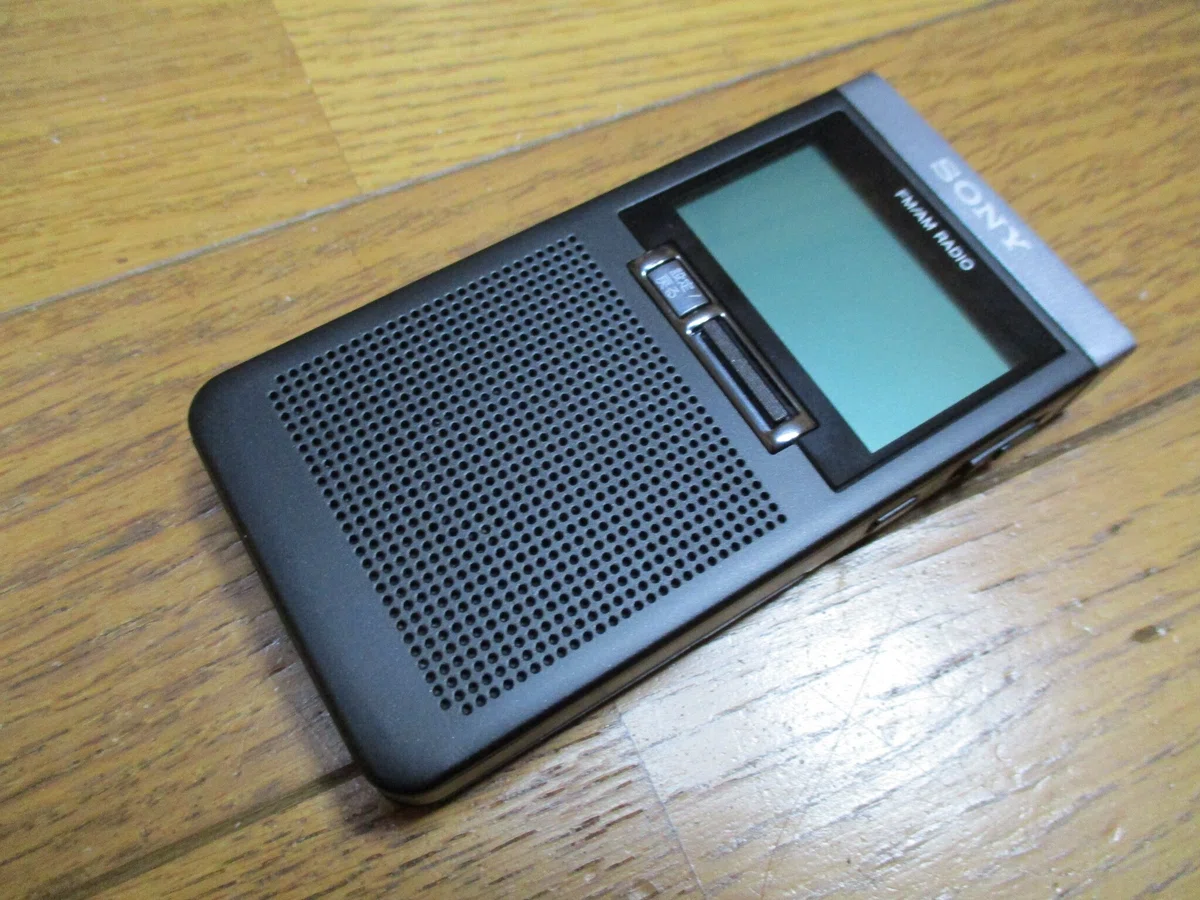 【レビュー】SONY SRF-T355｡コスパの高い携帯ラジオ｡｜浪人のサムライ