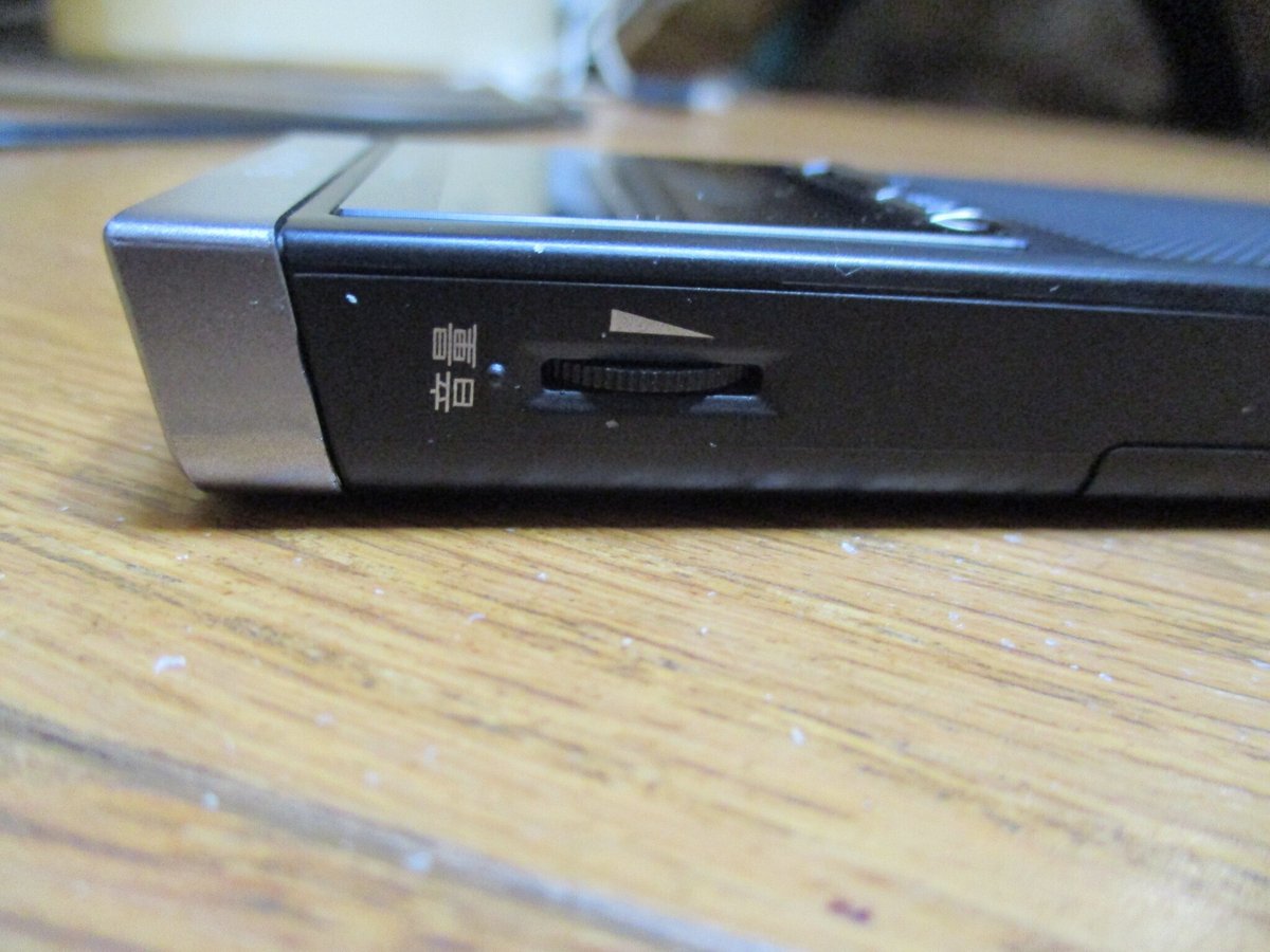 【レビュー】SONY SRF-T355｡コスパの高い携帯ラジオ｡｜浪人のサムライ（旧kawa@noter）