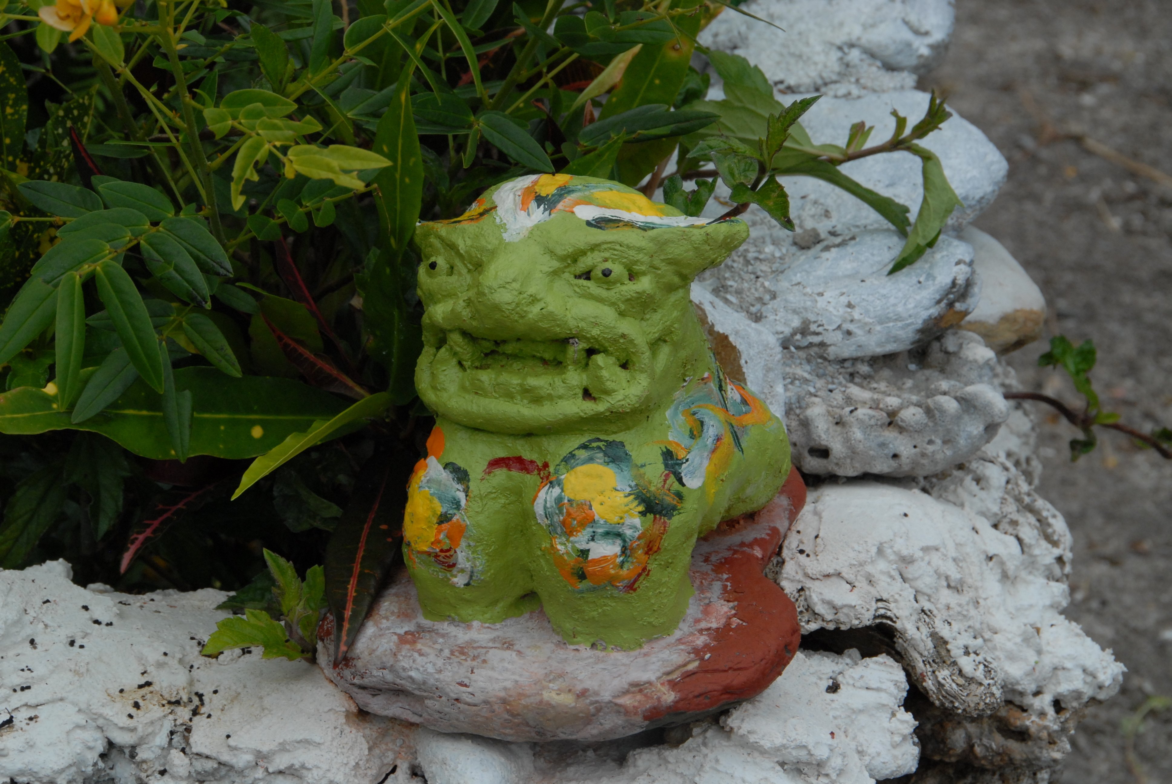 ヤンバルで見つけたシーサー05｜38gi.ryu｜note