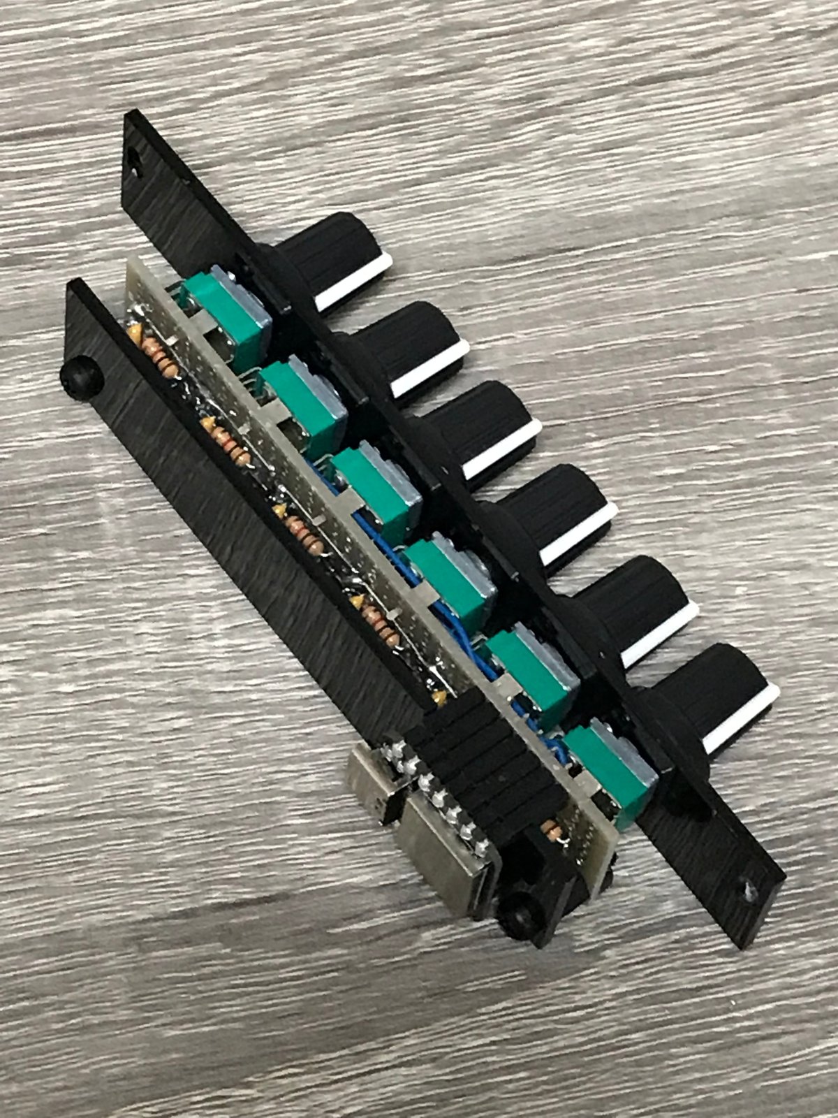 QWRT-002 MIDI Controller｜qwrt IG