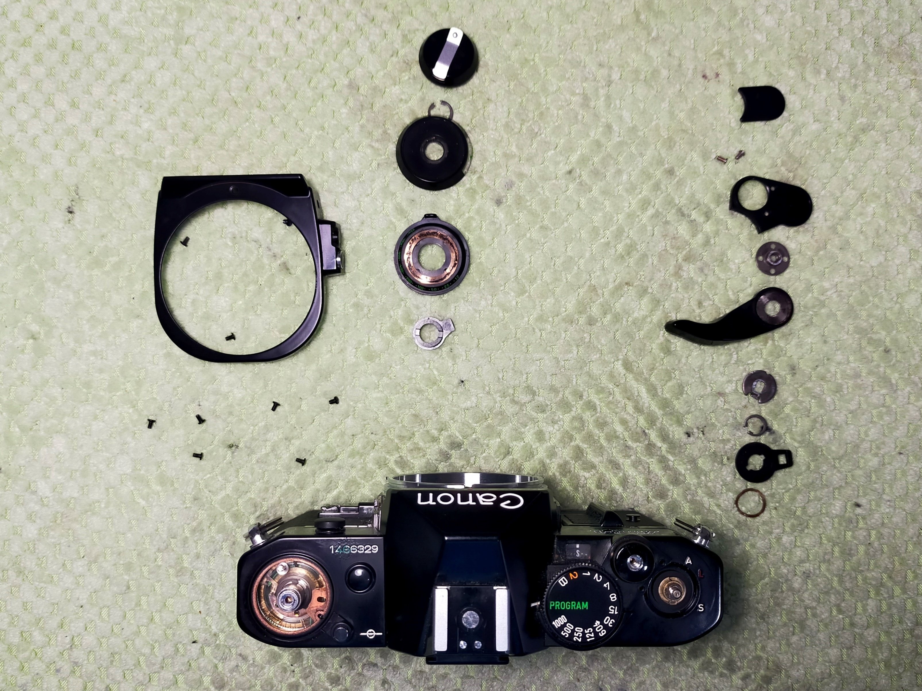 Canon AE-1 PROGRAMの分解|フィルムカメラ修理のアクアカメラ Canon AE-1 PROGRAMの分解|フィルムカメラ修理のアクアカメラ