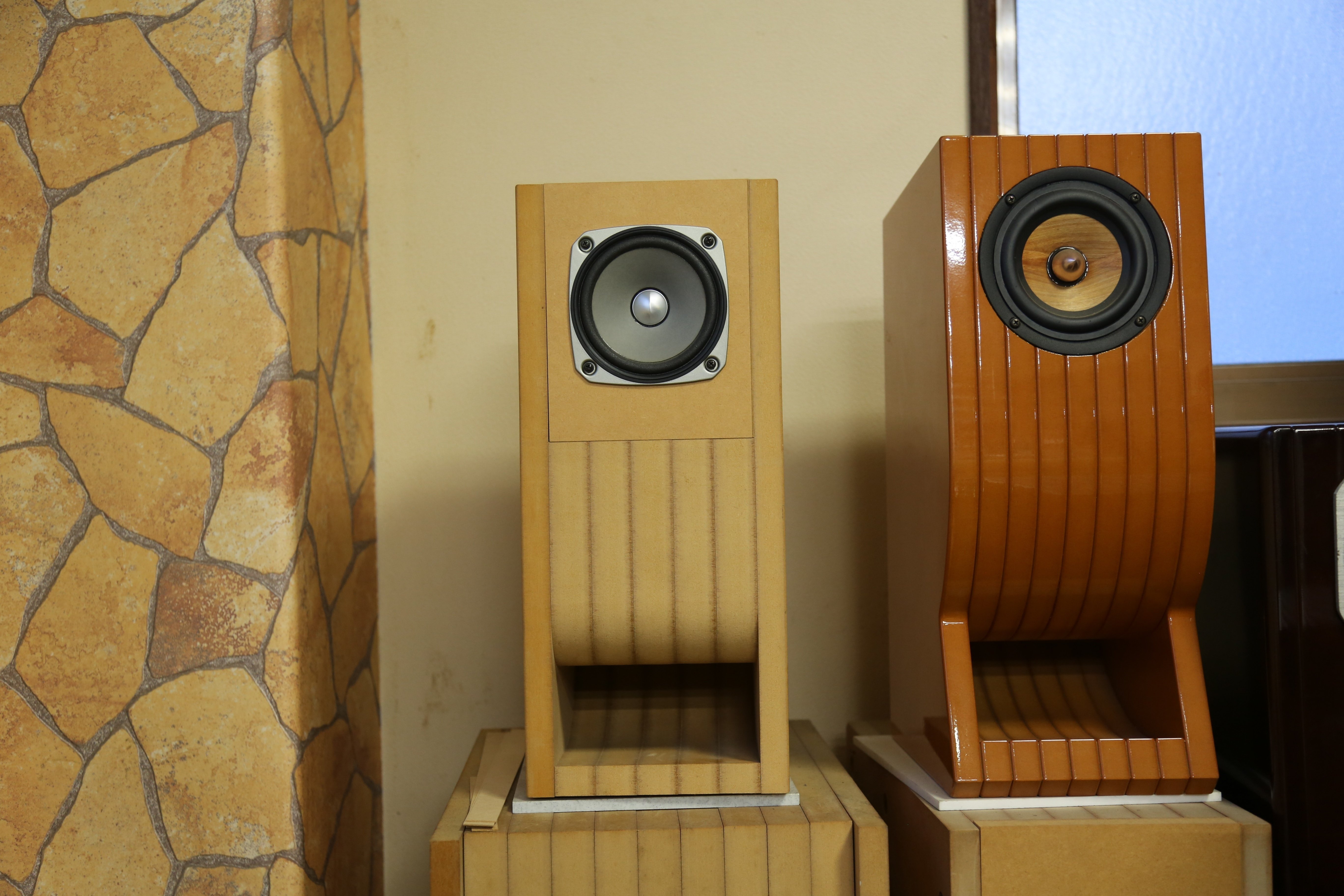 まるで、生音を聴いているかのようなサウンド。バックロード まるで、生音を聴いているかのようなサウンド。バックロード