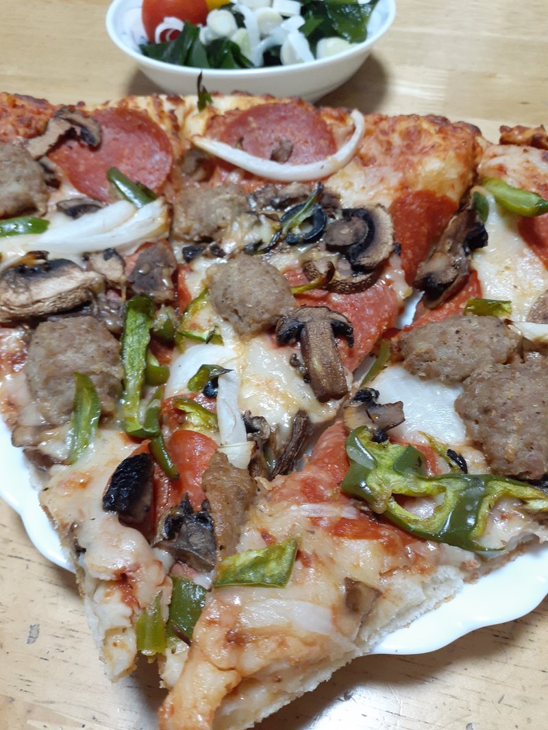 『コンボピザ🍕』｜guttyo