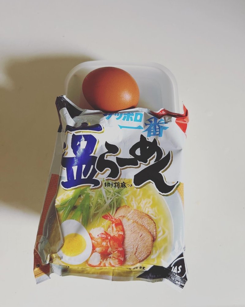 ブラジャーと5本指ソックス｜野上優佳子(Yukako Nogami)｜note