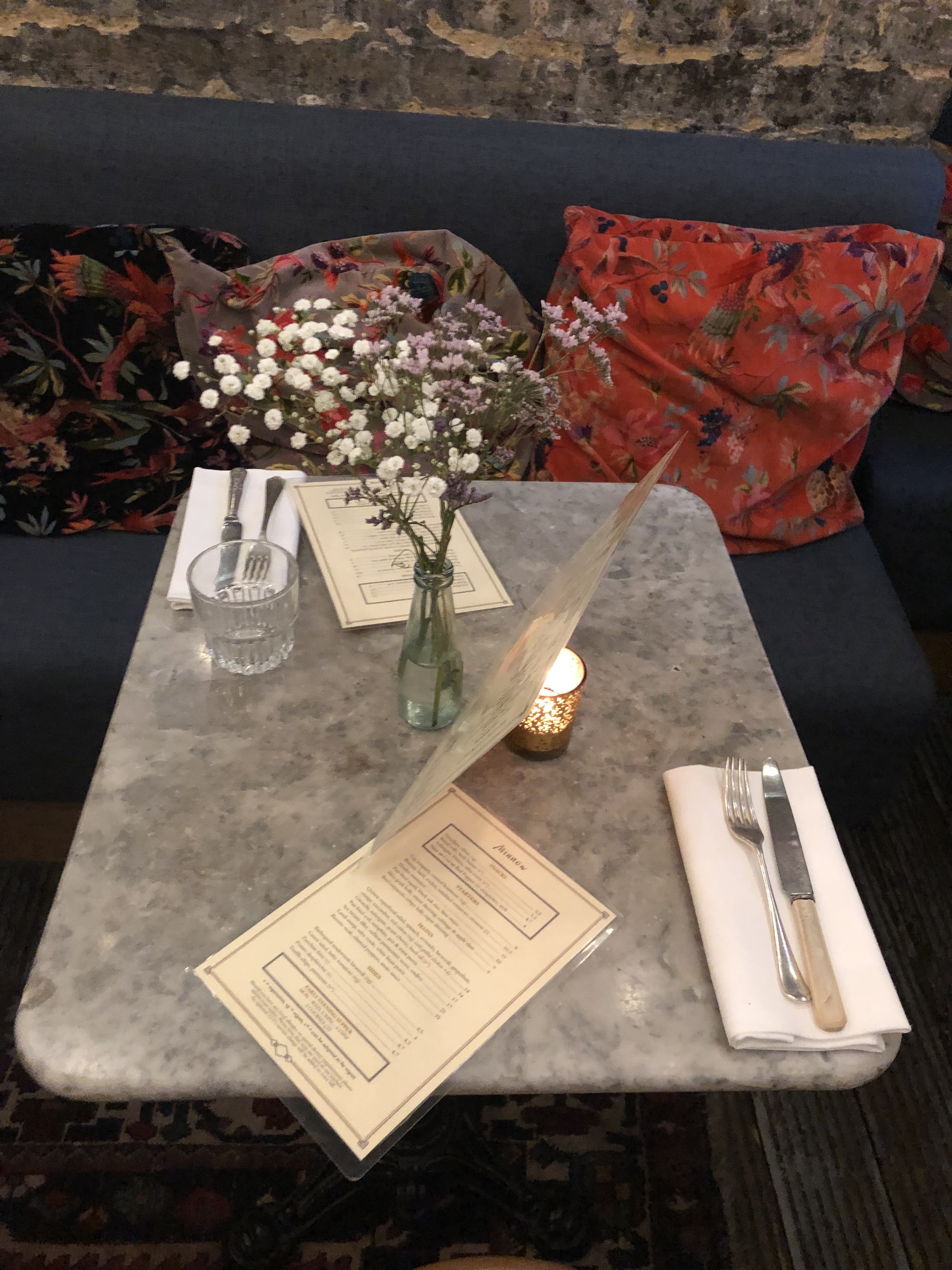 UK photos - Restaurant “Minnow”, Clapham Common｜ted2lasvegas｜note