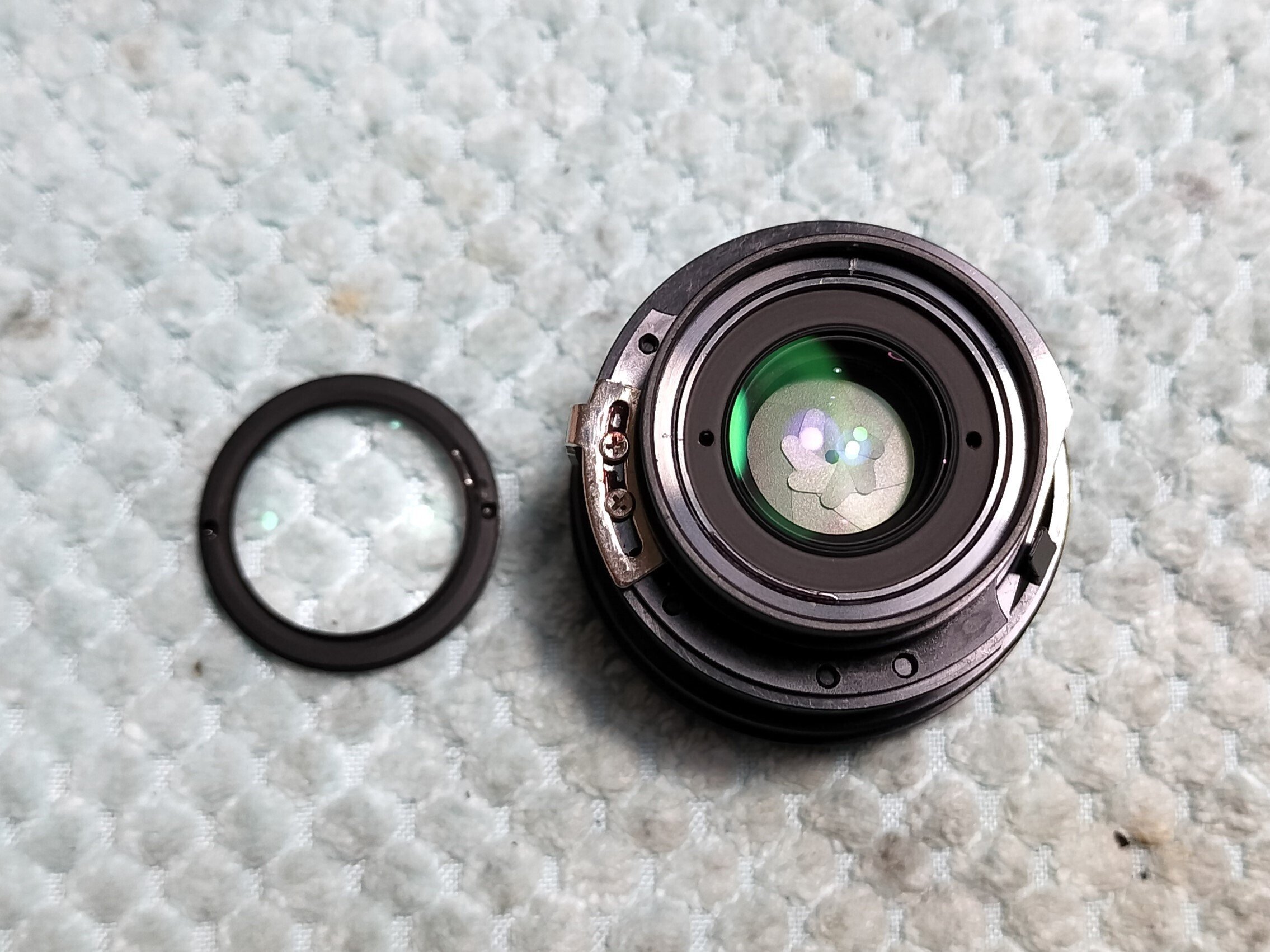 Nikon Ai-s 24mm F/2.8の分解と無限遠調整|フィルムカメラ修理 Nikon Ai-s 24mm F/2.8の分解と無限遠調整|フィルムカメラ修理