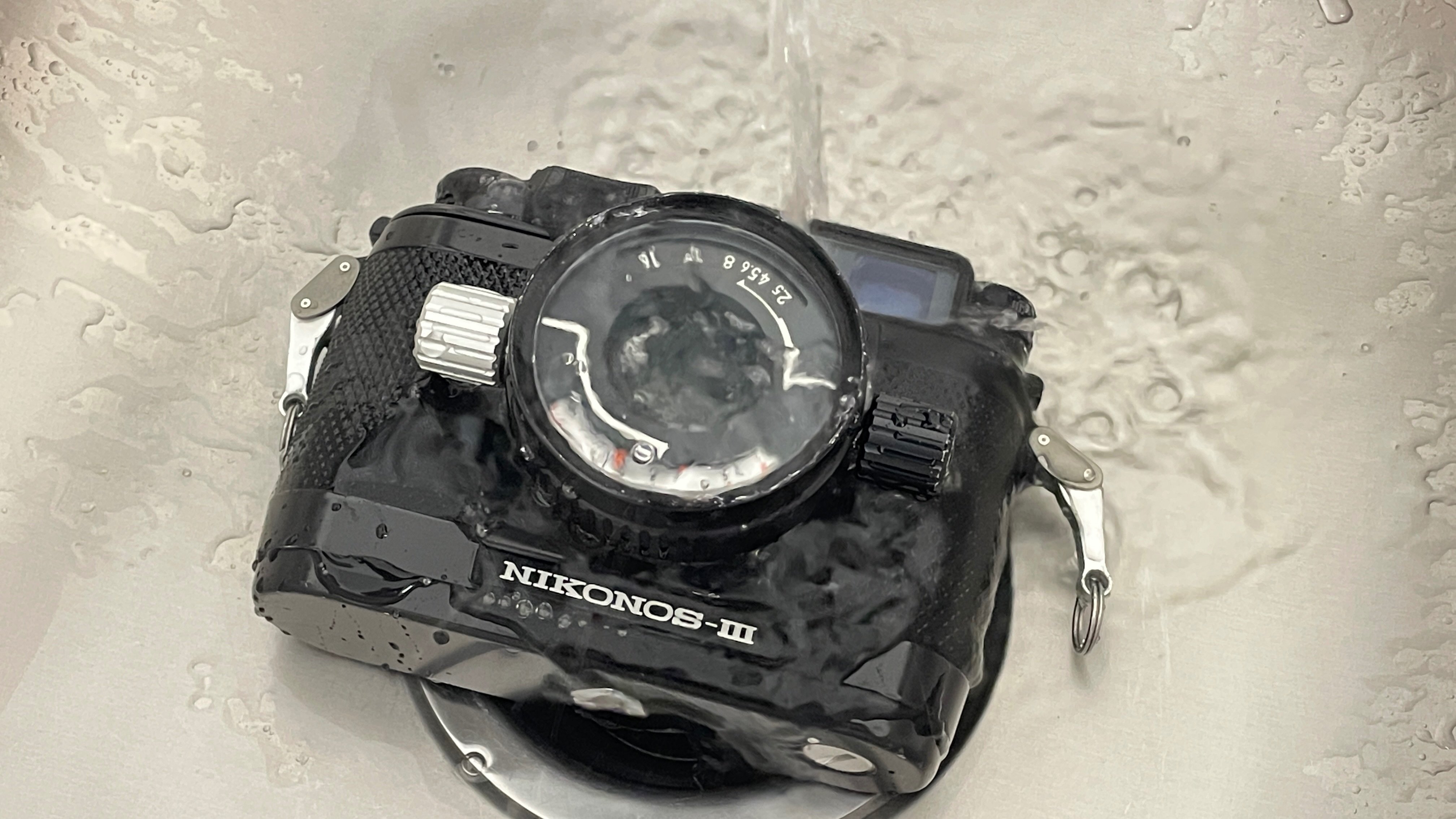 ようこそNIKONOS III|MOJA MOJA ようこそNIKONOS III|MOJA MOJA