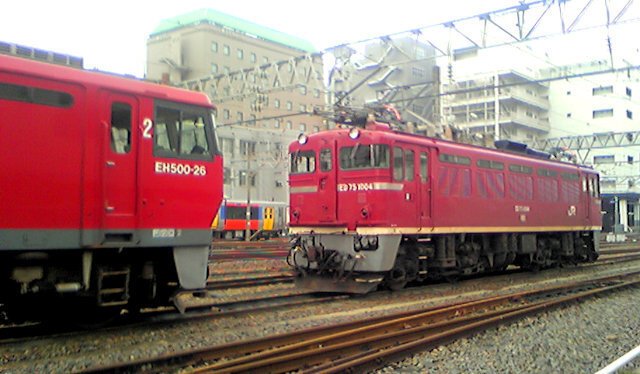 2010年（平成22年）10月頃：水戸駅：EH500-26、ED75-1004｜ヒル