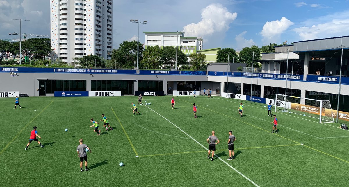 シンガポール 小学生 英語のサッカースクール 2022年｜SATOMI at シンガポール🇸🇬