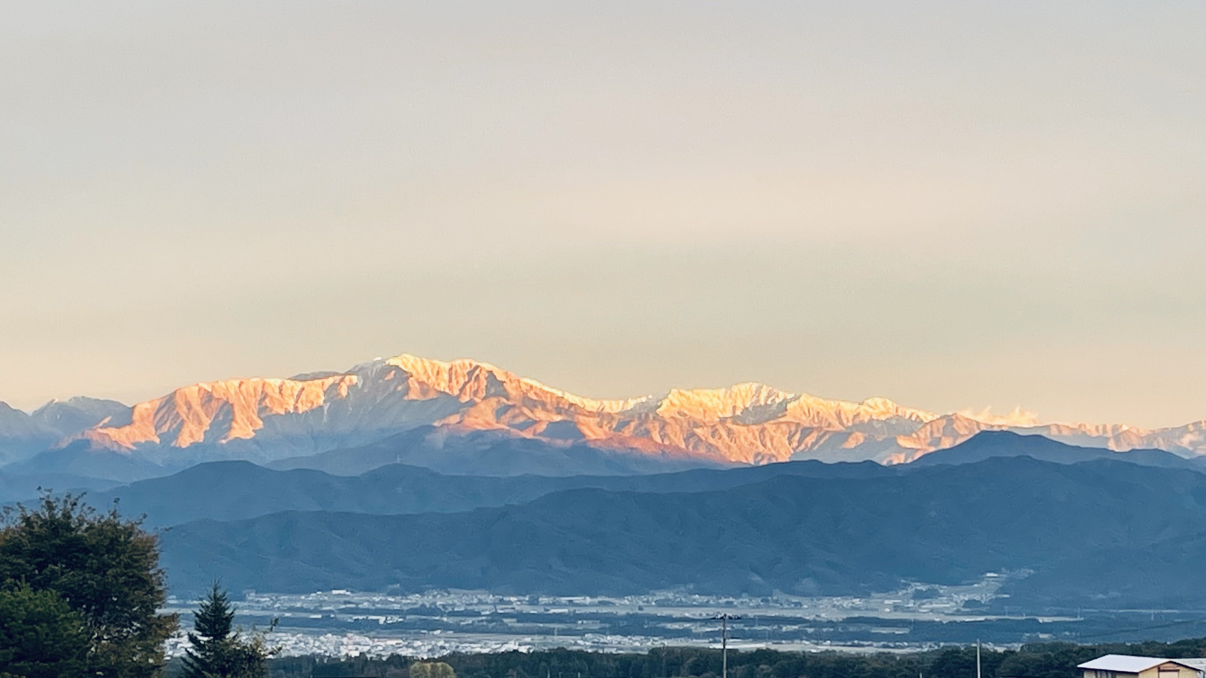 南アルプス夕初冠雪夕景｜MIKI-ISO