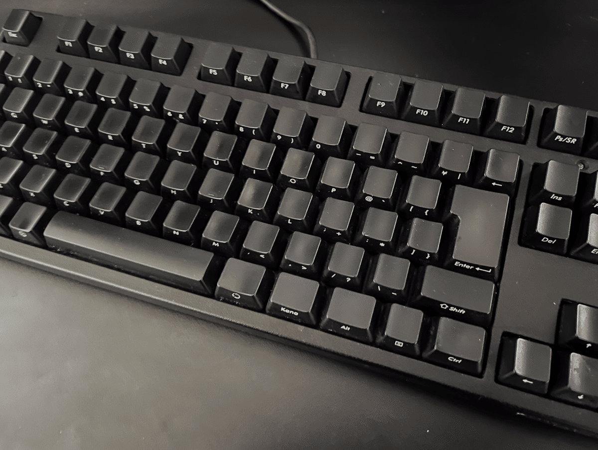 HHKB、分割、複数使いまで。タイミーメンバーのこだわり溢れるキーボードを紹介します｜Timee