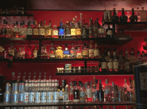 クオリティーの高いお酒を楽しめるバー｜dgnfj｜note