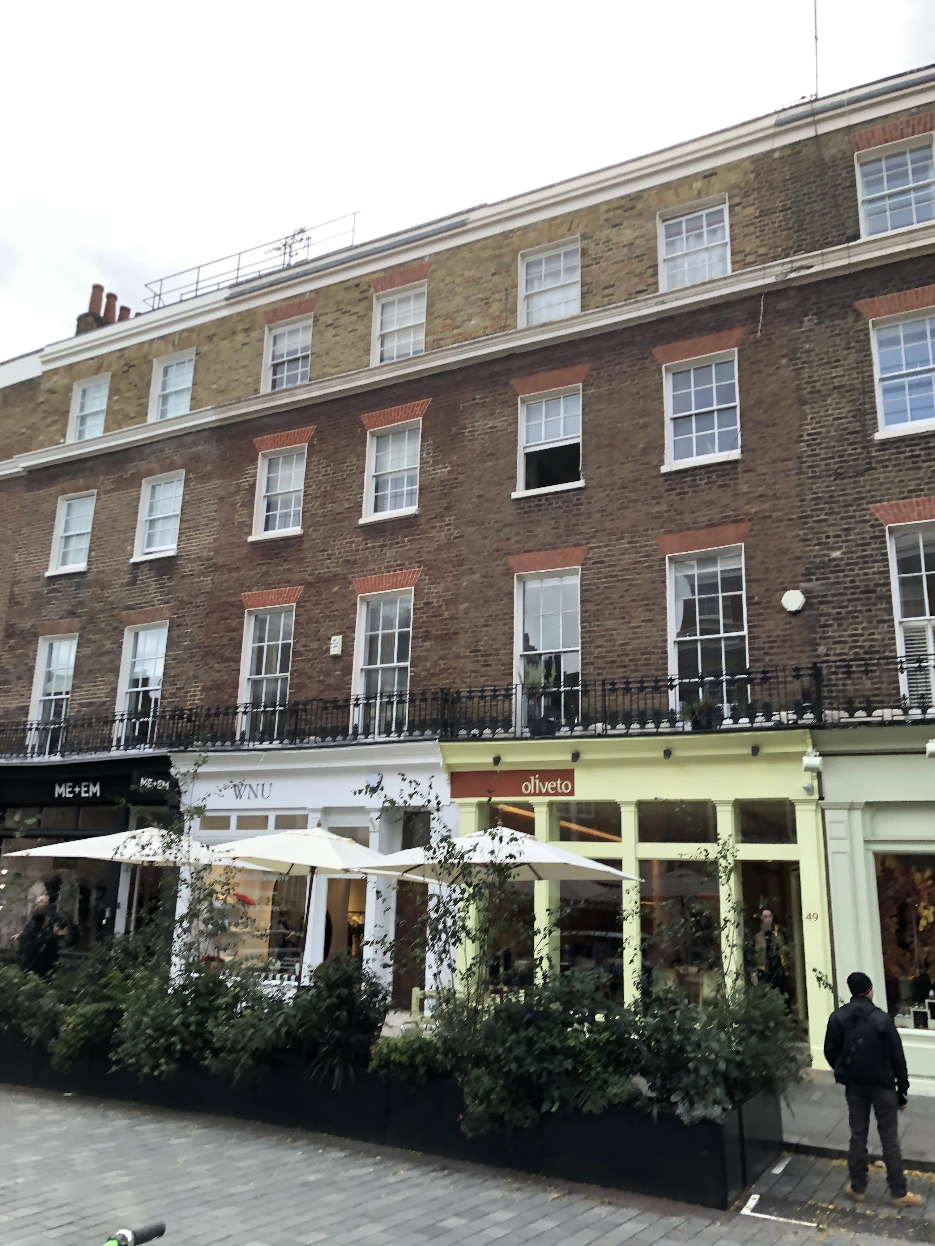 UK photos - Restaurant “Oliveto” near Victoria station｜ted2lasvegas｜note