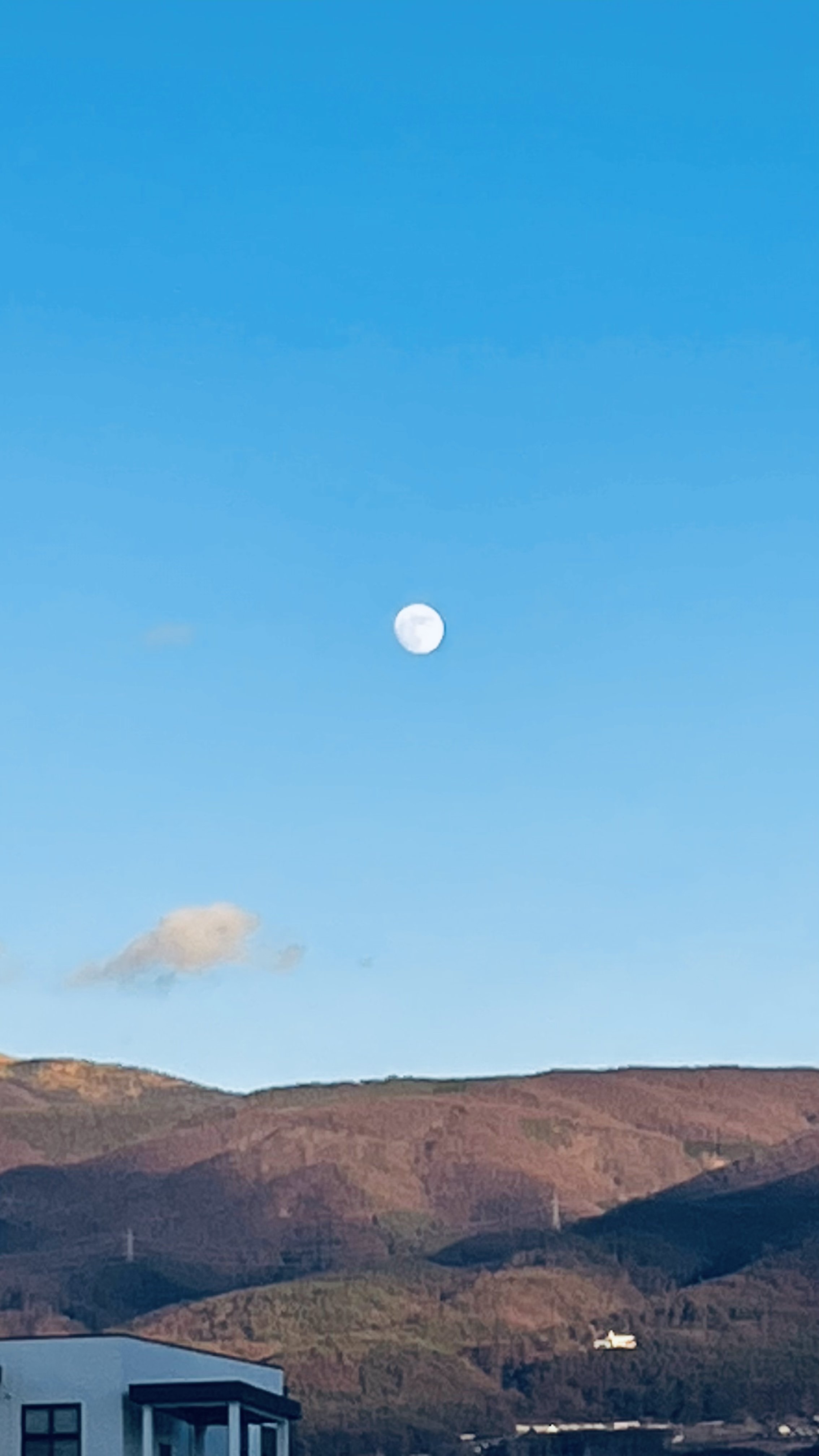 高ボッチ上に満月｜MIKI-ISO