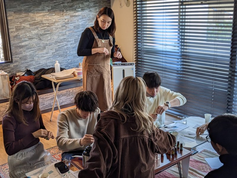 アロマ会 with メディカルアロマインストラクター〜コンテ福岡 6th〜｜竹内智哉 / t-tomo｜note