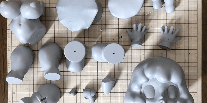 3Dモデルから原型制作、蝋型、金型、成形、彩色マスク作成、彩色まで｜studio marusan