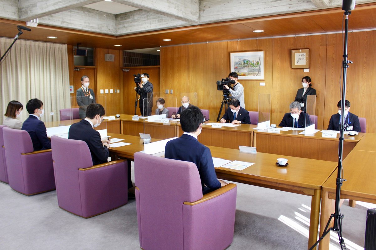 ヘルスケアベンチャーが地方自治体と組んで成し遂げたいこと。mediVRは東京都三鷹市とパートナー協定を締結しました｜mediVR