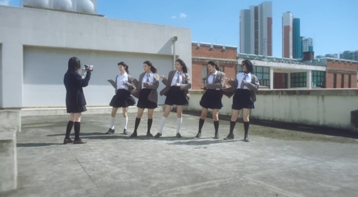 ニュージーンズ "Ditto" MV制作 シン・ウソク監督 インタビュー（1部）/メロンマガジン 2023.01.01 日本語訳｜emma