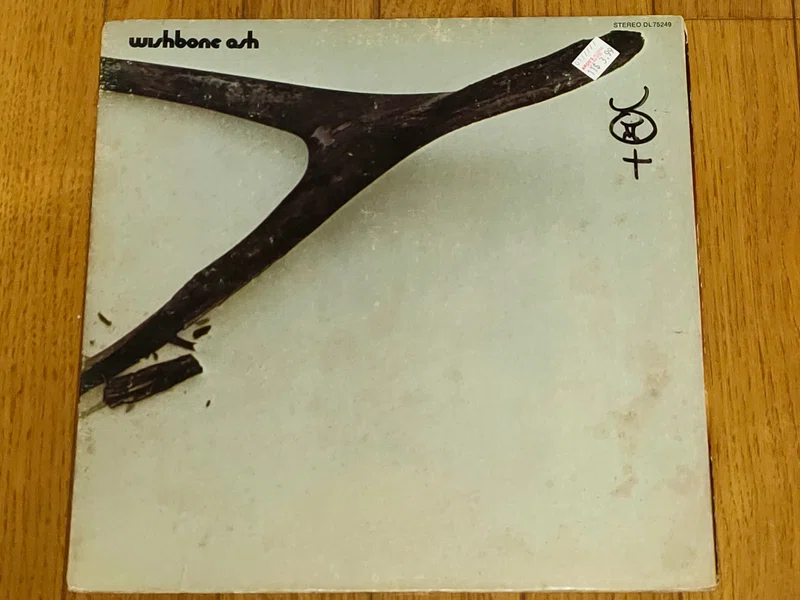 【Wishbone Ash】(1970) アナログ米国盤で辿ってみた哀愁のツインリードギター1st｜よっしー