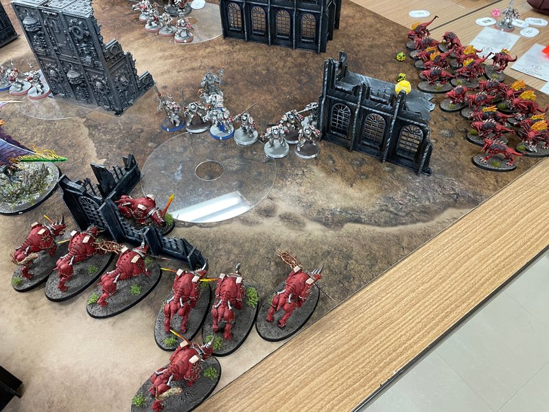 ウォーハンマー40k ケイオスディーモン：フレッシュハウンド＆ブラッドクラッシャーのススメ｜mooning-nasu