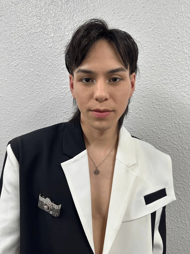 Fujii Kaze LOVE ALL ARENA TOUR - Fujii Kaze App Staff Diary Update Feb ...