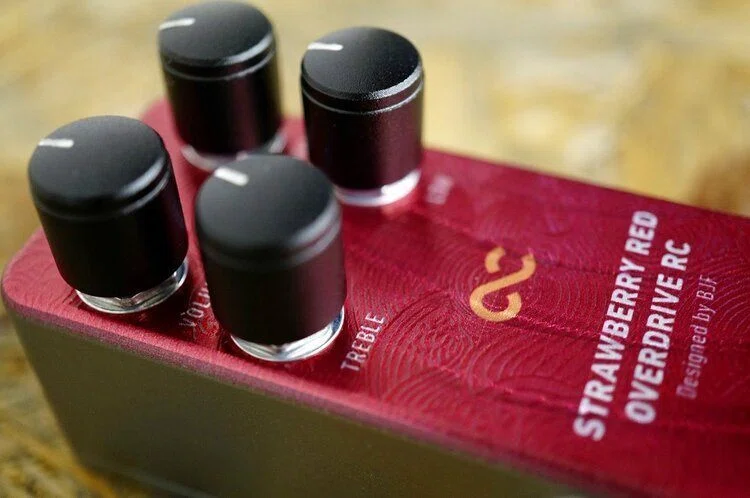 SROD新作、"RC”とは！？One Control STRAWBERRY RED OVERDRIVE レッドカレント！｜Lep ...
