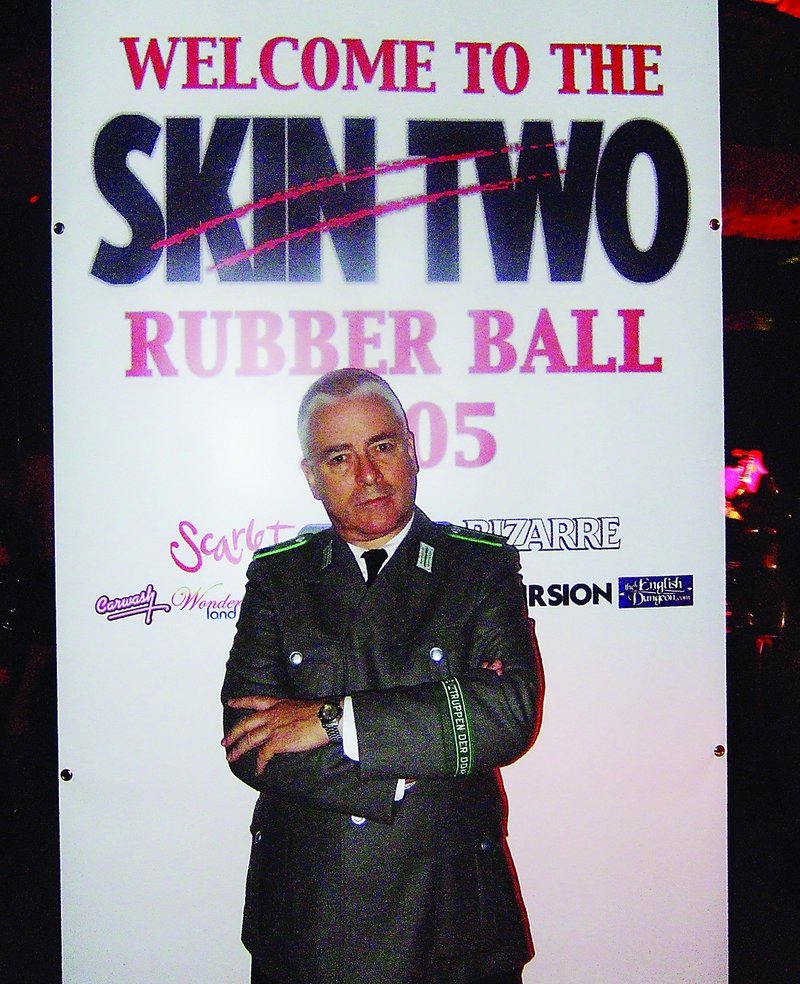 Tim Woodward (KFS,SKIN TWO)インタヴュー記事｜Rei Hourong