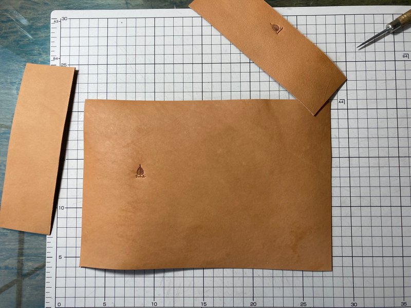 背幅3cm対応草木染レザー文庫本カバー｜草木染レザーSou-no-Iro