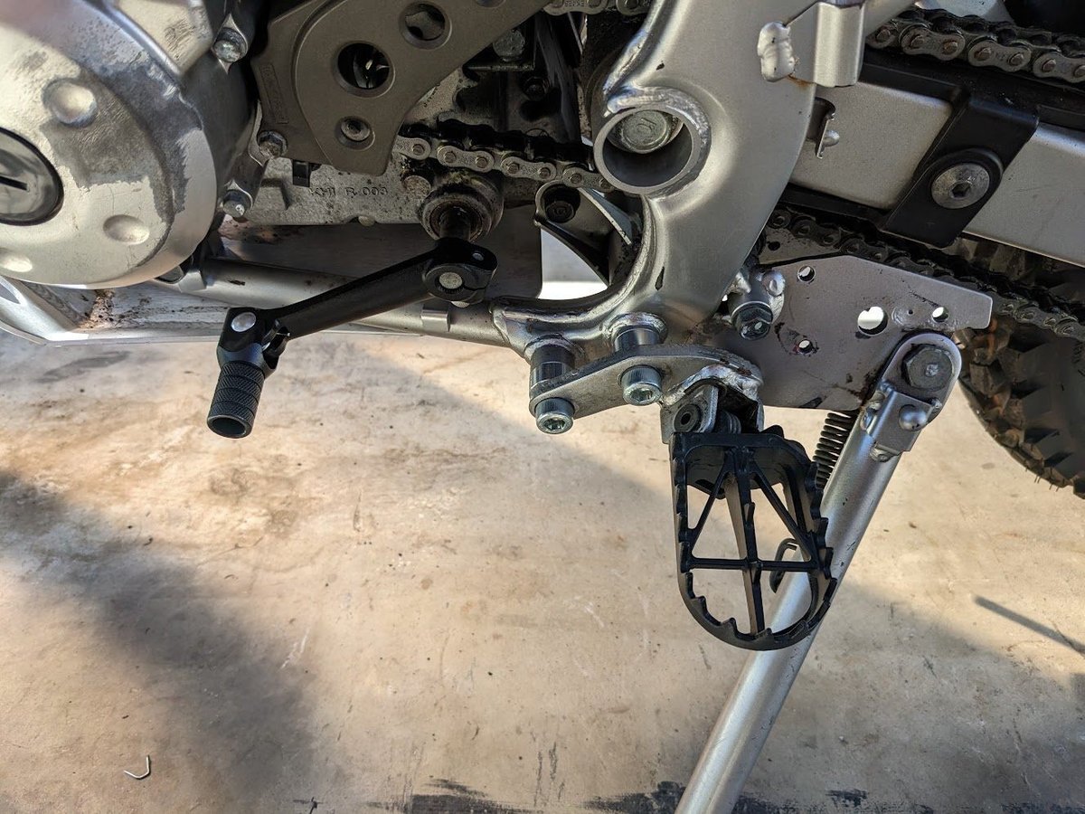 KLX125バックステップ化｜Ratata aka ラッタッタ