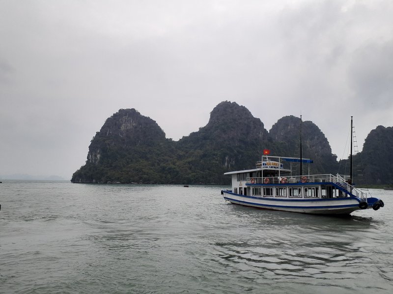 ハロン湾とお土産｜Hiroki Tanaka｜note