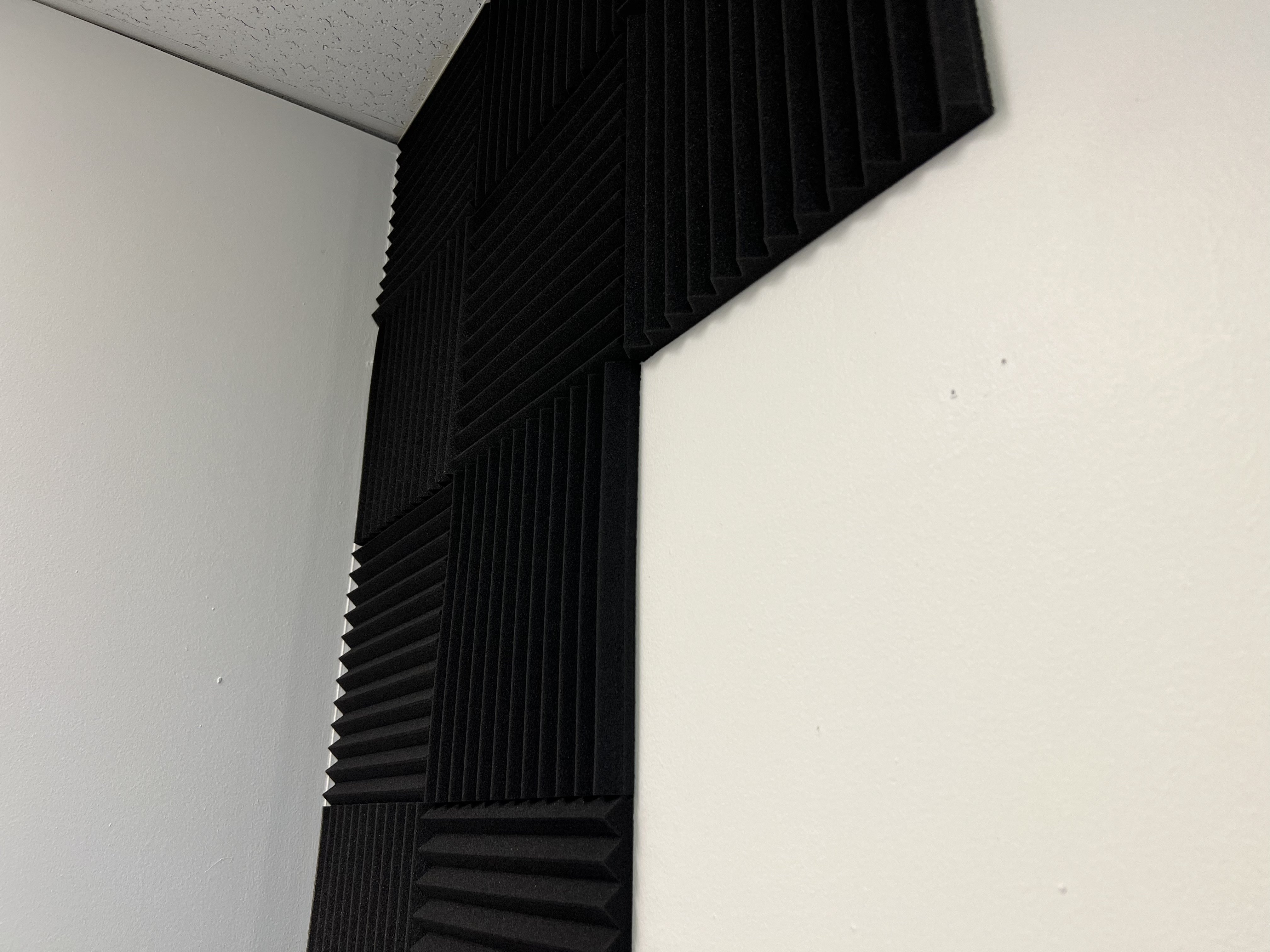 DIY動画配信のために吸音材つけてみた｜Yoshi(NY在住)