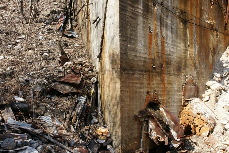 さまよえるよるのさき（digital ver. 0.01）〜廃墟とセーラー服〜｜kaito_1001