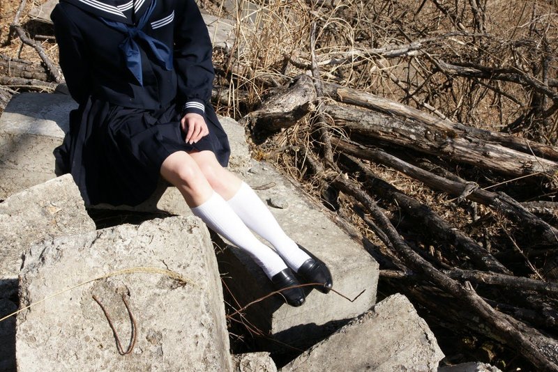 さまよえるよるのさき（digital ver. 0.01）〜廃墟とセーラー服〜｜kaito_1001