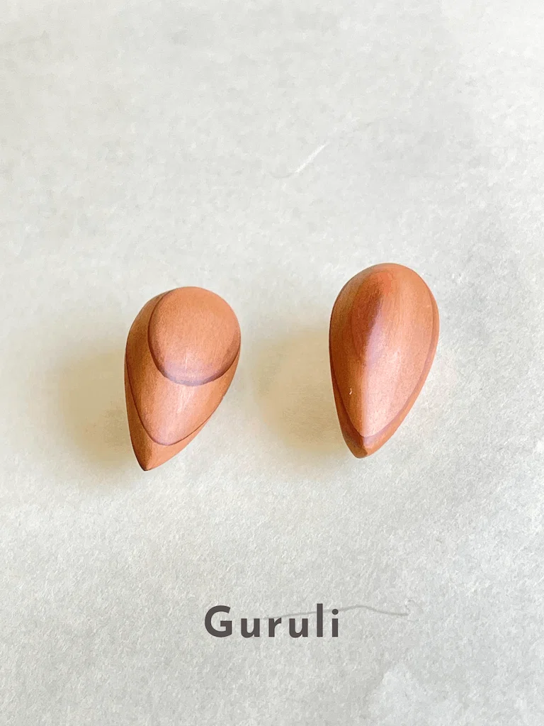 アーモンド型杉ピアス｜Guruli｜note