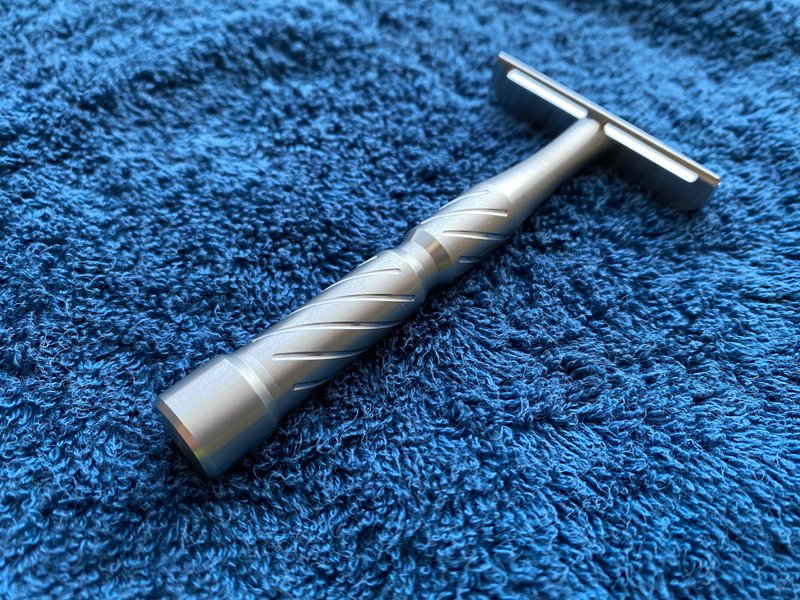 Blackland Vector Stainless Steel Single Edge Razor｜ezshaving