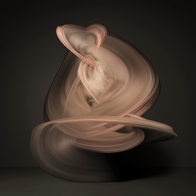 「NUDE 」 その1 - 女性のフォルムと動きの美しさを一枚の写真で表現する試み｜Shinichi Maruyama / 丸山 晋一
