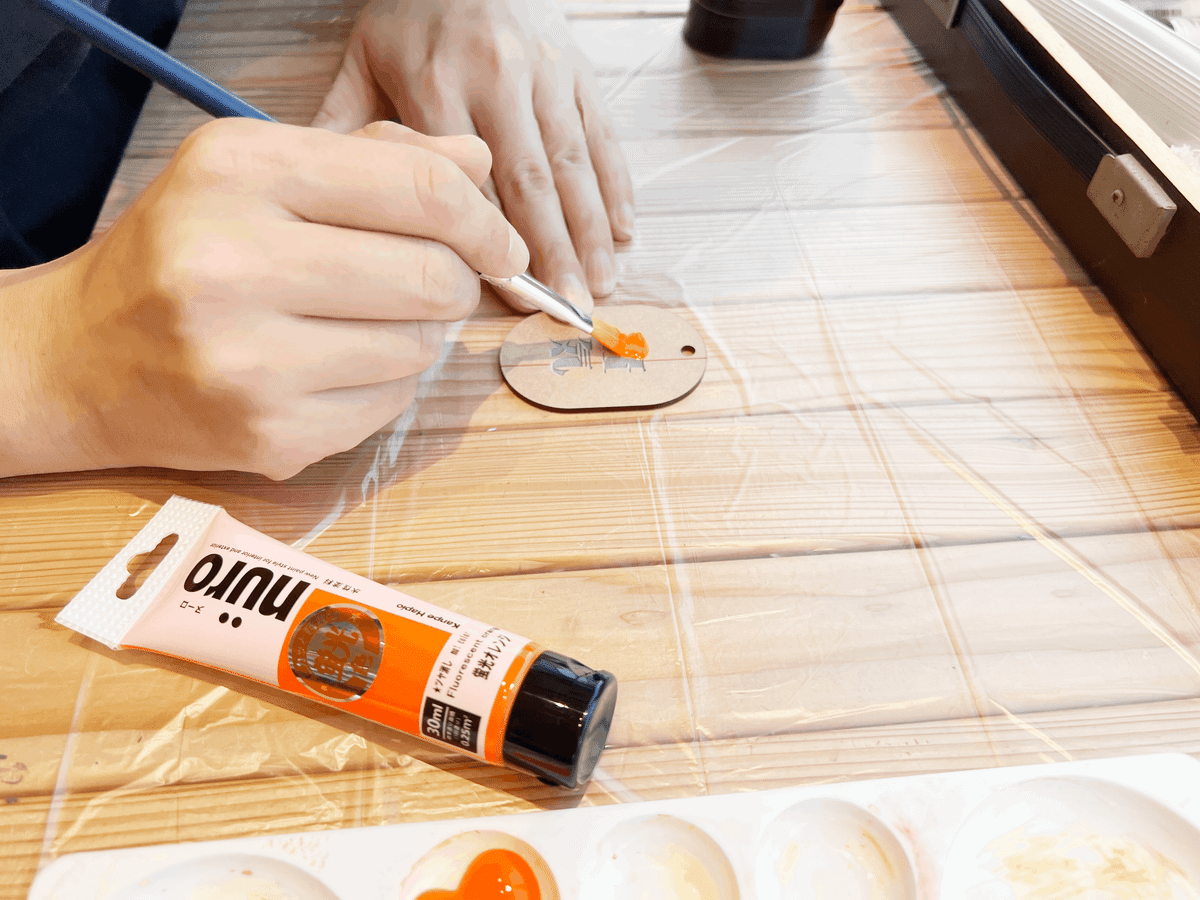 【DIY】アクリルキーホルダーの作り方【レーザー加工】｜mojiya👀