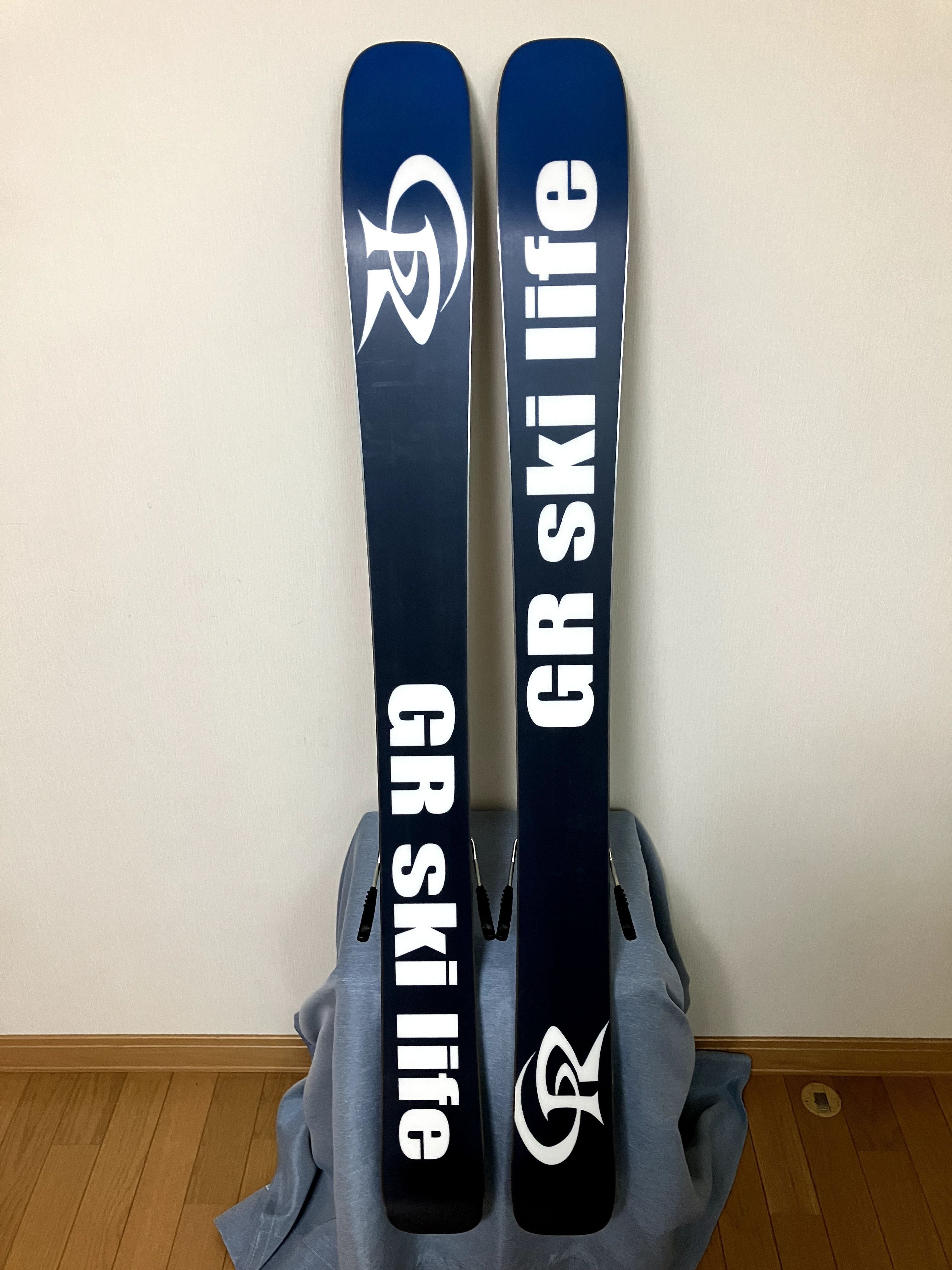 2023特別販売「Saltoro 試乗板A（SLR10GW) 50000円」｜GR ski life