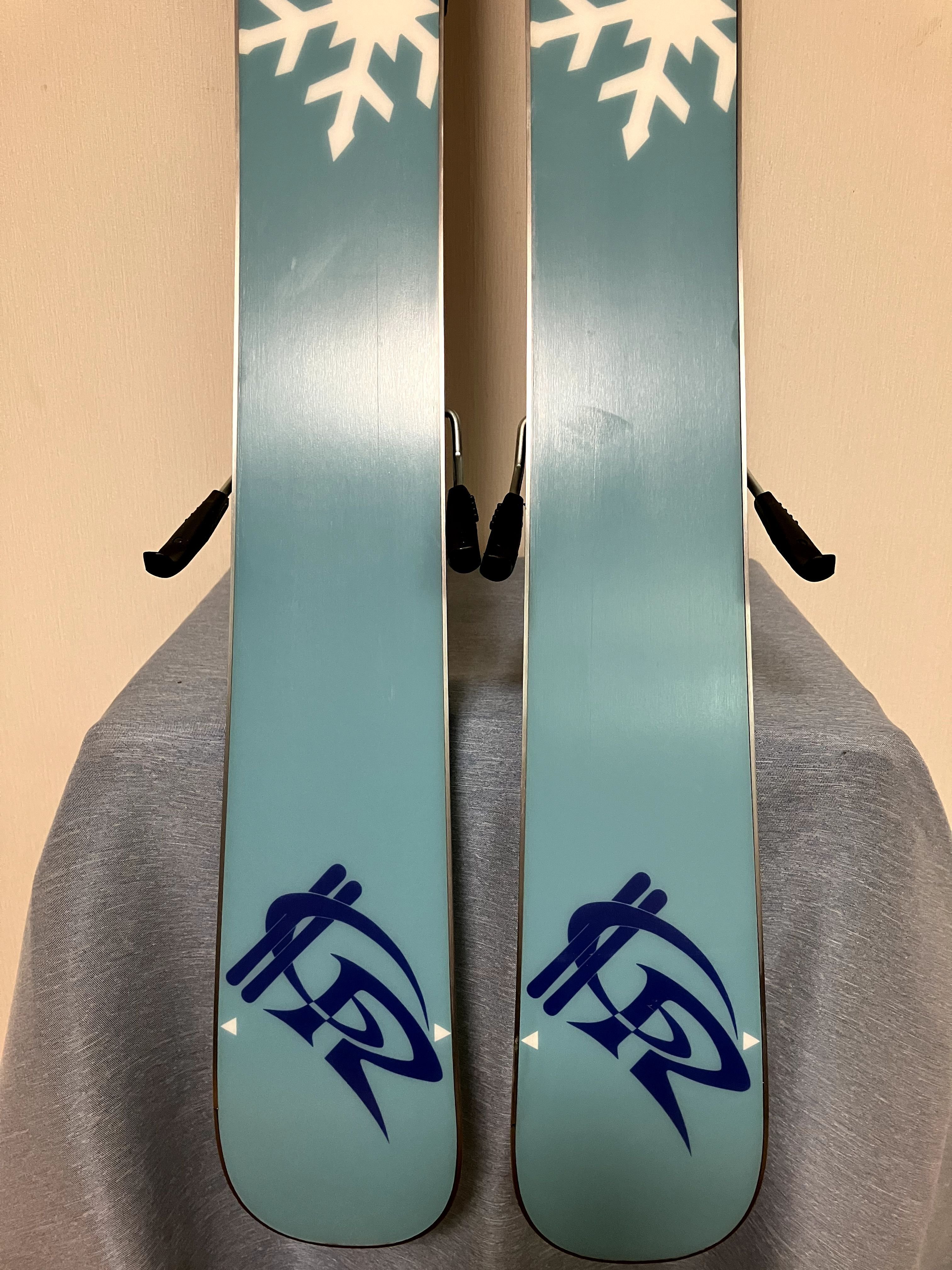 2023特別販売 「WhiteLand（旧モデル）BlackEdition 蔵出し品（SLR9.0GW） 35000円」｜GR ski life｜note