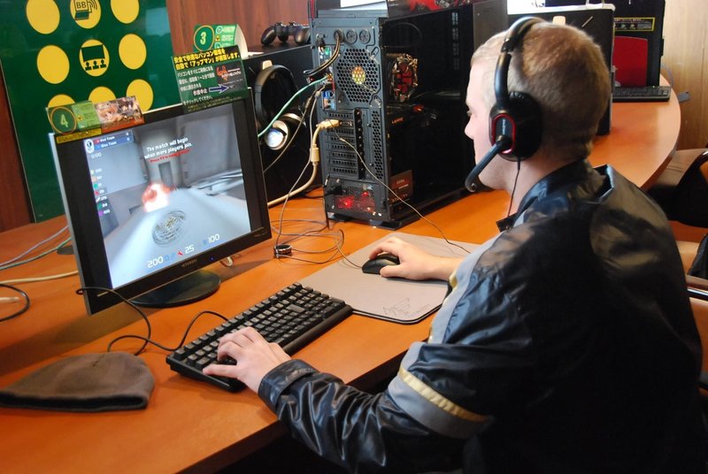 プロゲーマーやチーム名を冠したゲーミングデバイスブランド展開｜Yossy｜note