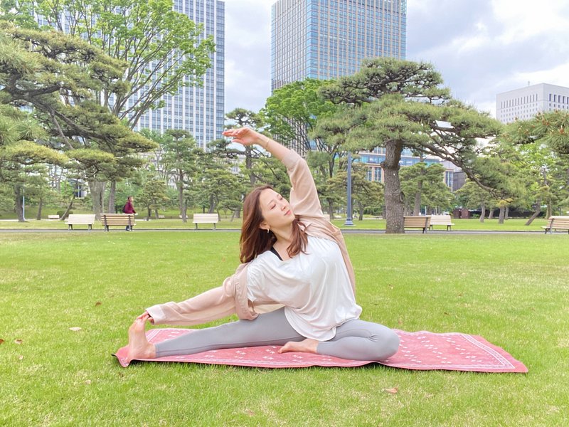 5/13 sat. 週末、都内でパークヨガ♪（皇居外苑）｜保育士&ヨガ講師🌈Rina