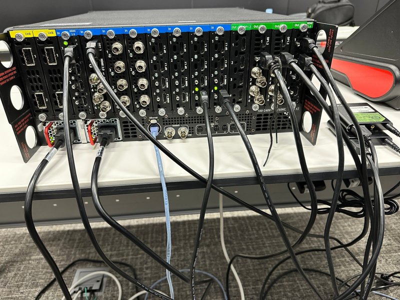 はじめてのBARCO /E2 Gen2 / プレゼンテーションスイッチャー ｜秋葉原ベストセラースタジオ