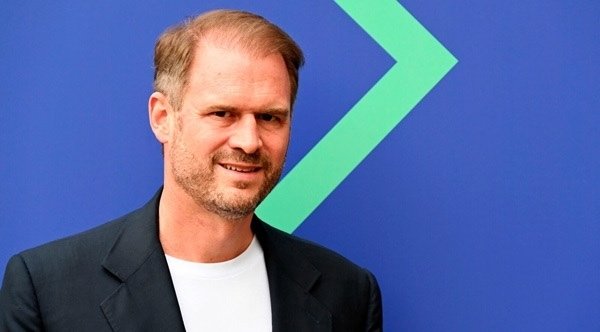 VWソフト部門に新CEOに、イギリスのベントレーの製造担当取締役が就任。｜DigitalCreator